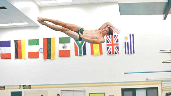Nationally ranked: Northern Michigan University men’s, women’s swimmers ...
